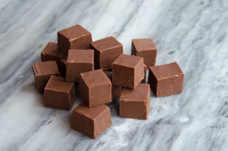 Basic Chocolate Fudge | Blue Jean Chef - Meredith Laurence