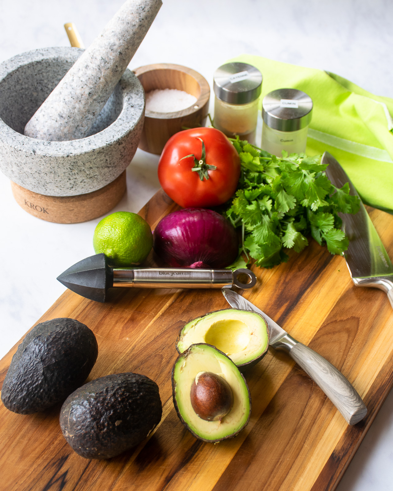 Basic Guacamole | Blue Jean Chef - Meredith Laurence